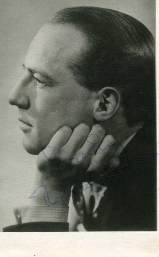 Michael Hordern - Liam Bluett