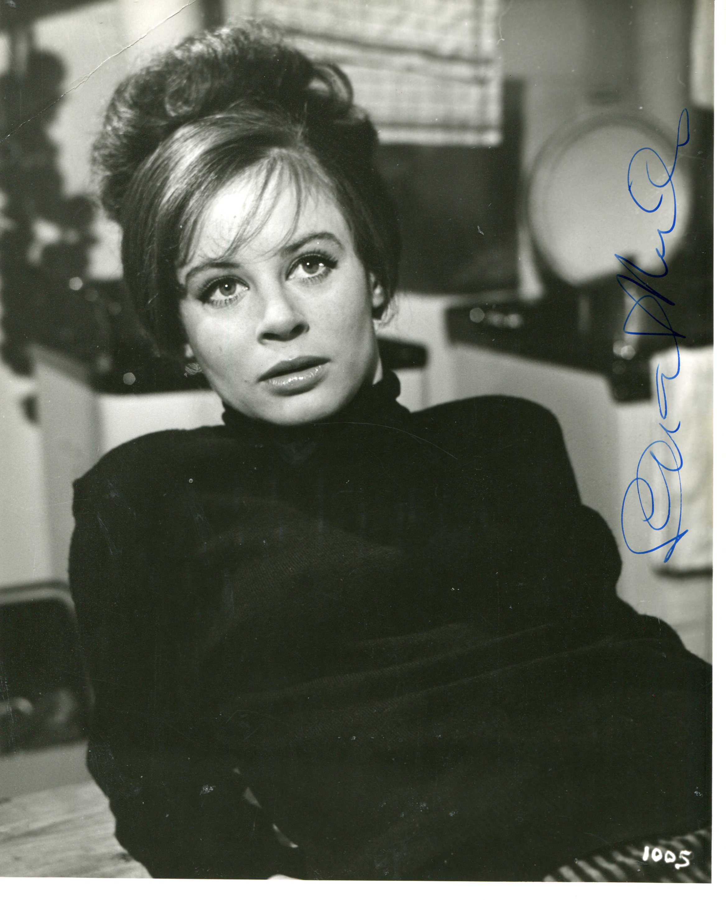 Sarah Miles - Alchetron, The Free Social Encyclopedia